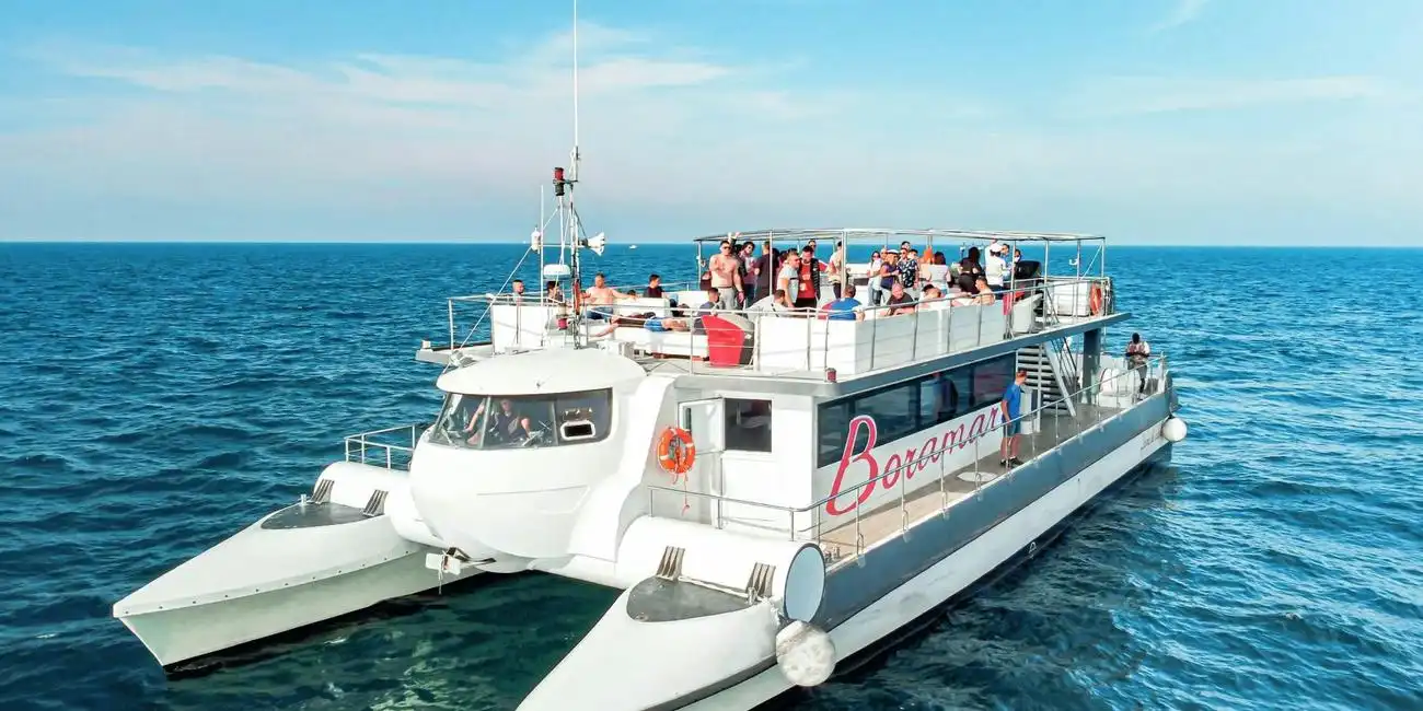 Valencia: Catamaran Cruise + Swim - València, Spain | Valencia Pass